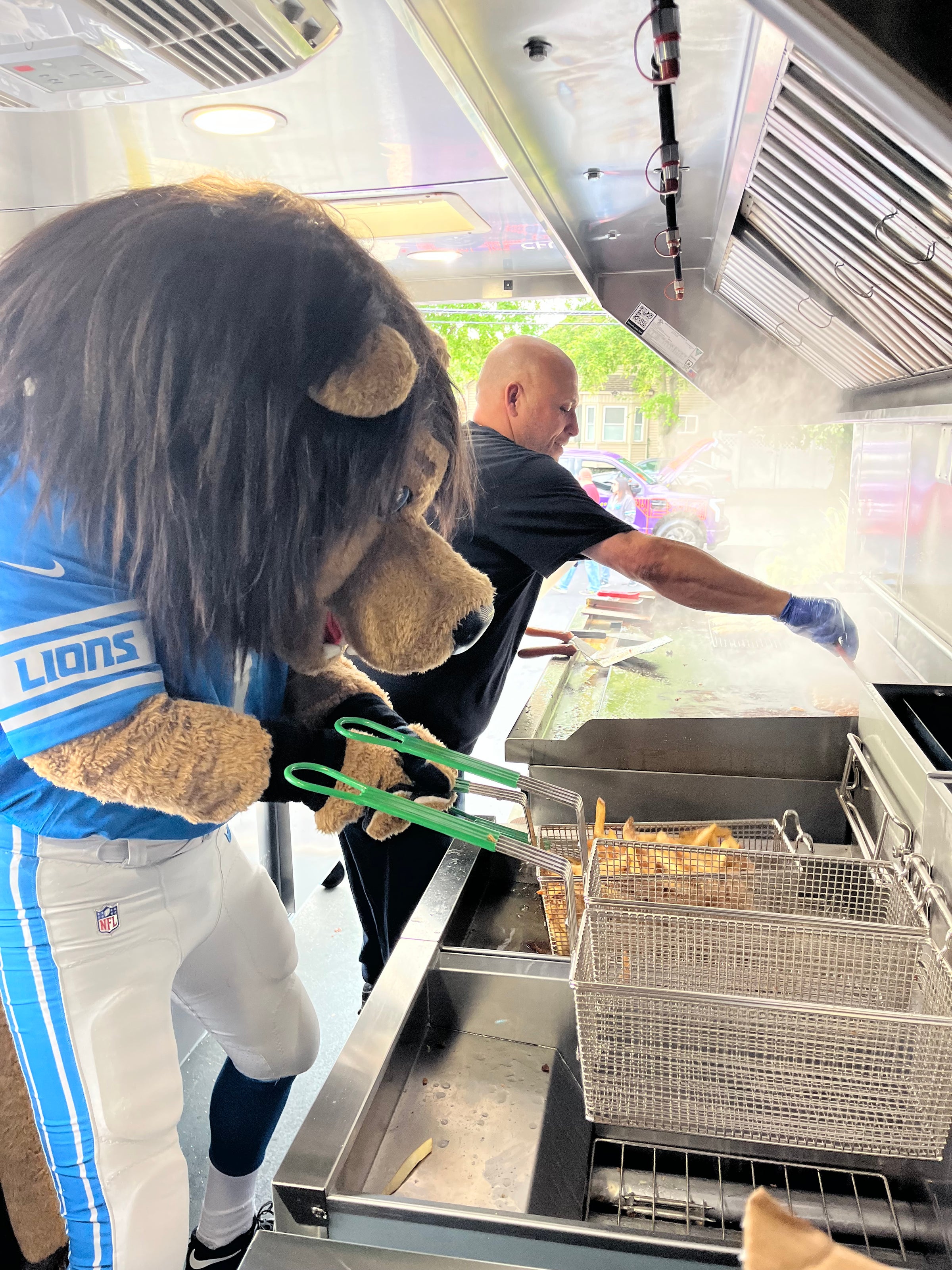 Your search for "the best food truck near me" ends here! | The Burger ...